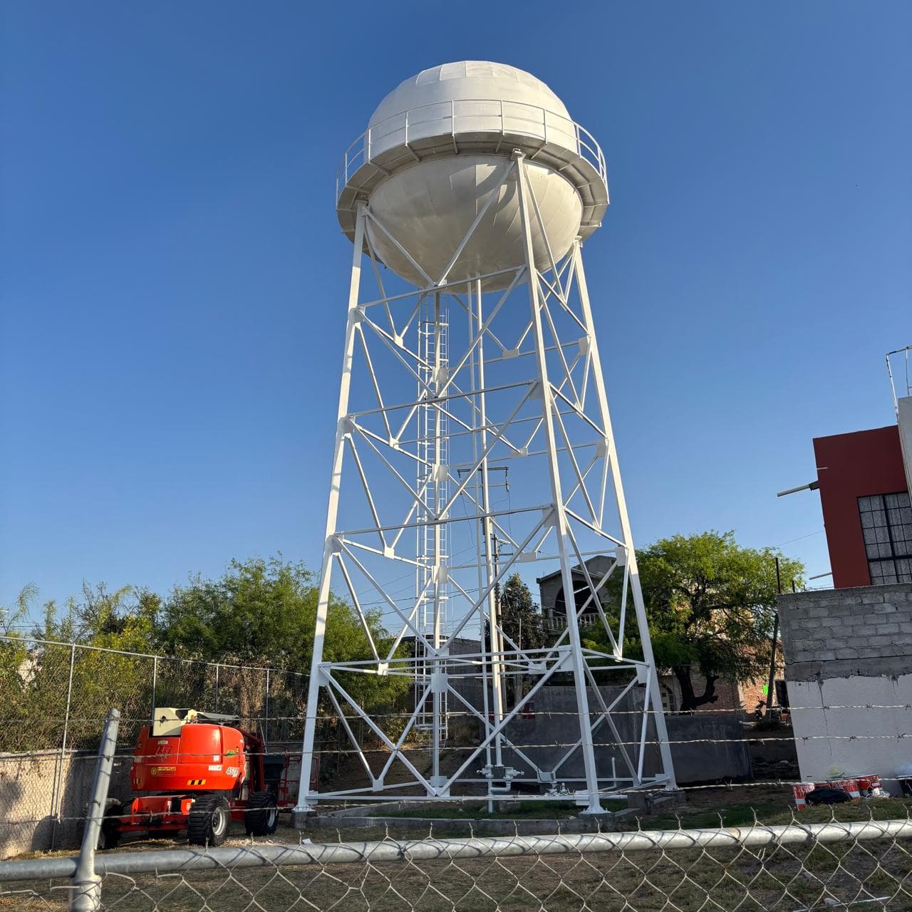 Mantenimiento tanques elevados – ConstruQuebec